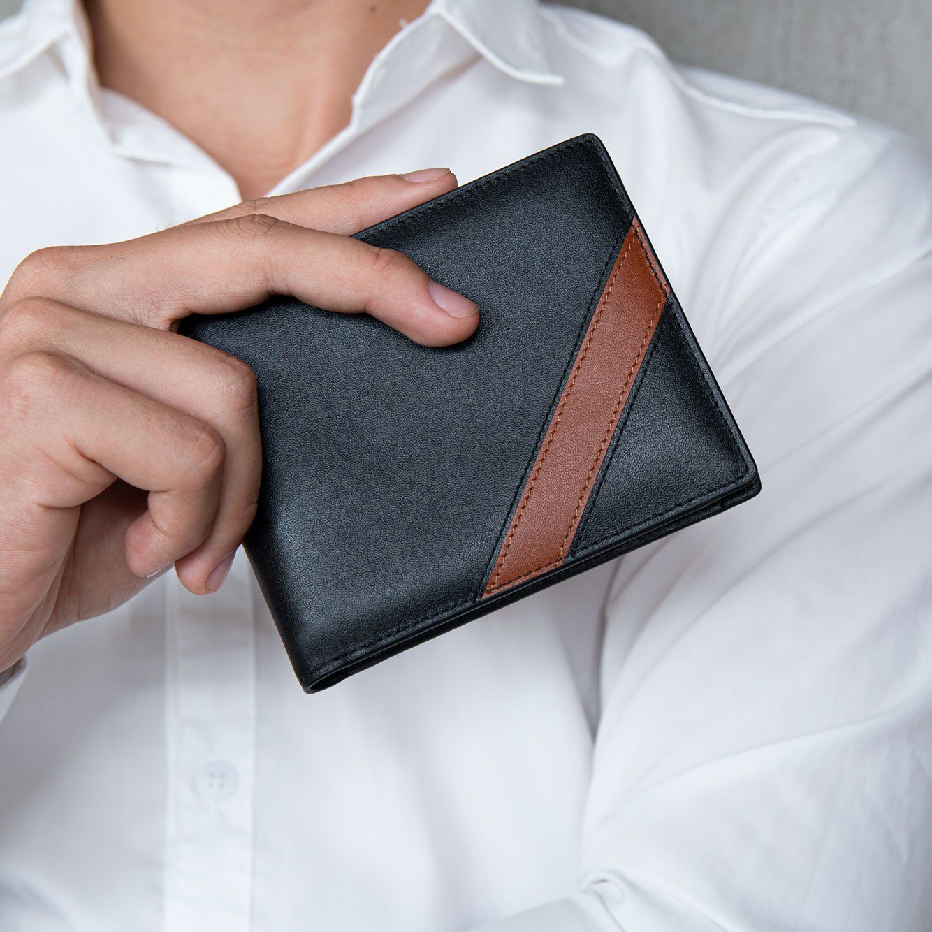 Ví gập đôi có ngăn khoá kéo - Rambo